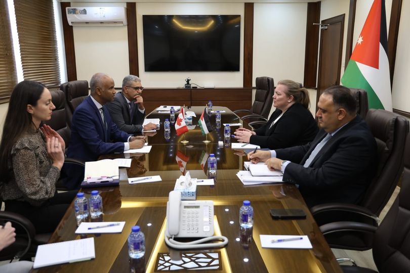 Minister Toukan meets with the Canadian Minister of Development ...